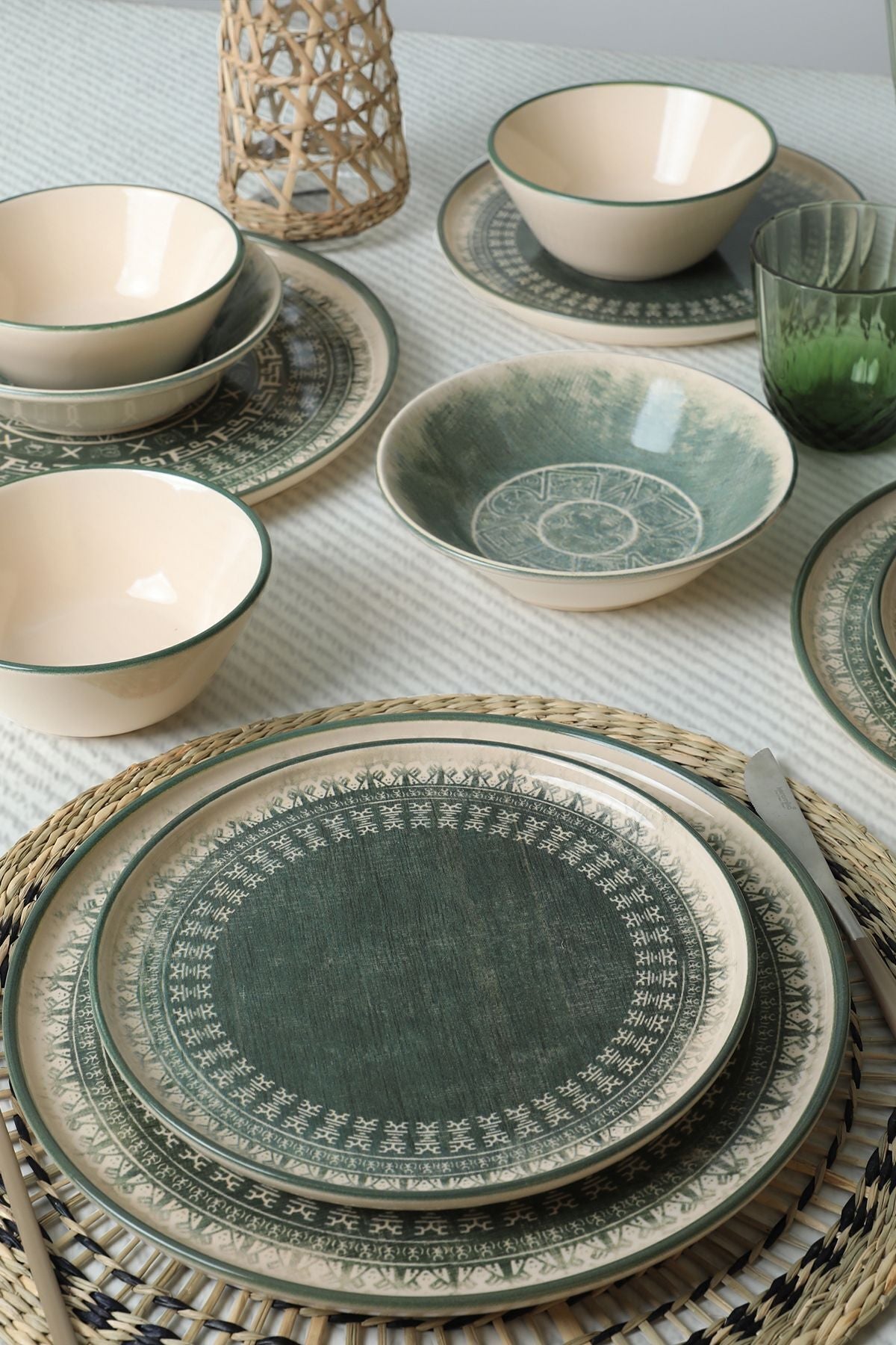 Keramika Maya 24-Piece Green Ceramic Stoneware Dinnerware – Chaplin Home